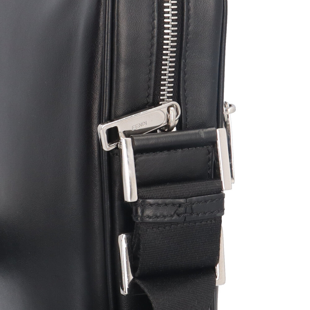 FENDI フェンディ バッグバグズ ショルダーバッグ レザー ブラック
